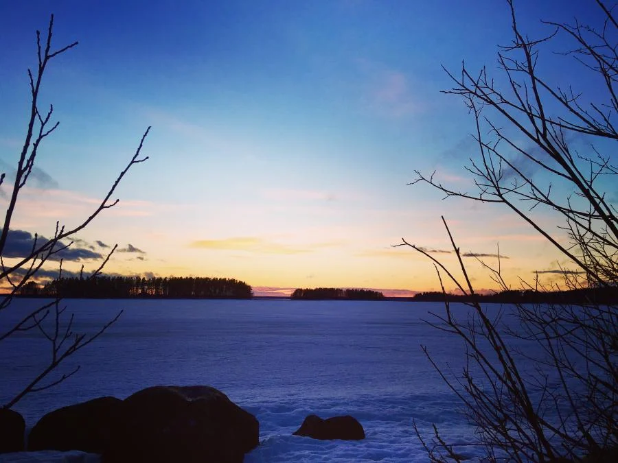Nyt Kelpaa Auringonpalvojien Ulkoilla S kartoilla Pelkk Aurinkoa nyt-kelpaa-auringonpalvojien-ulkoilla-s-kartoilla-pelkk-aurinkoa